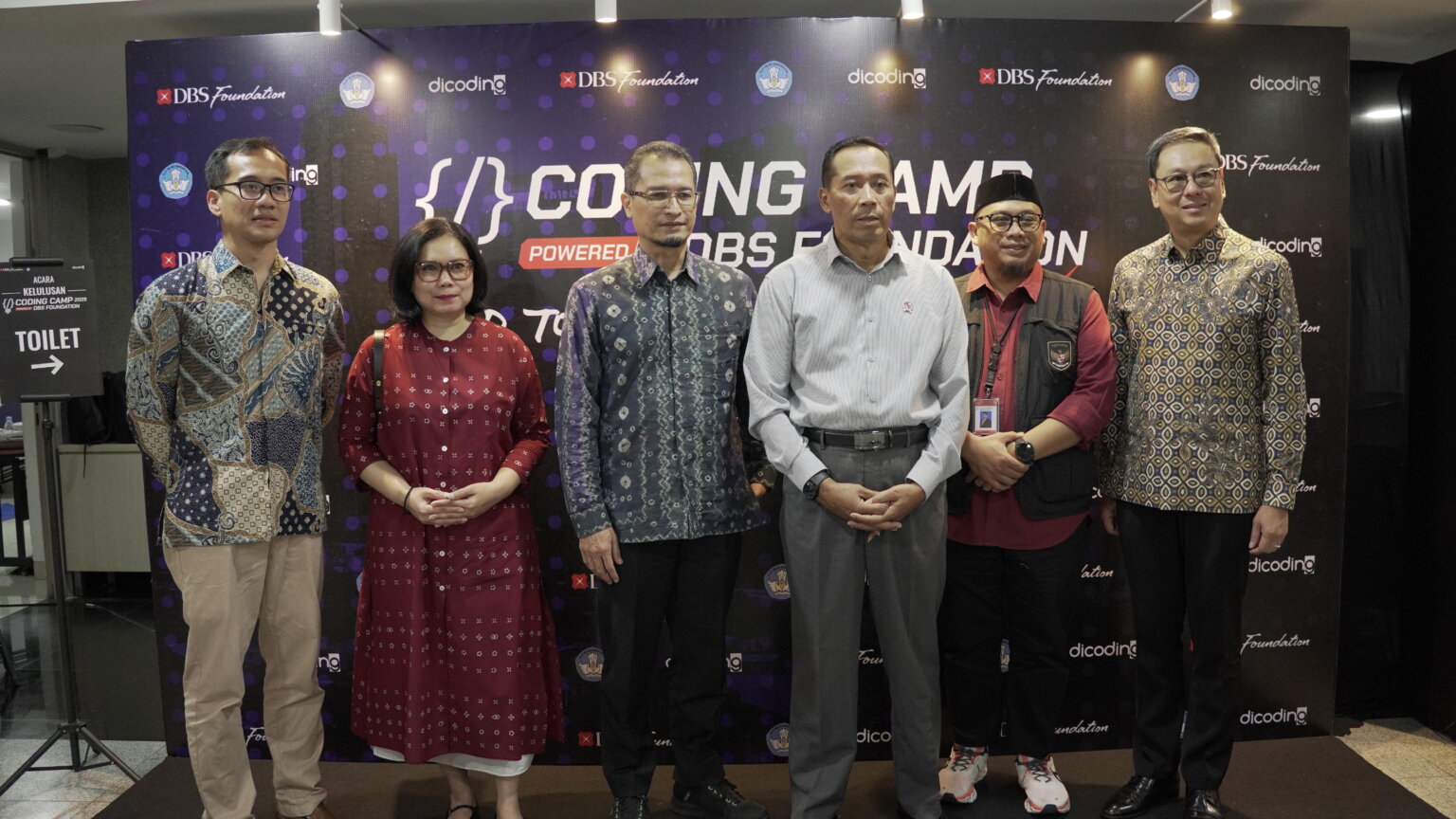 Coding Camp 2025 powered by DBS Foundation Sukses Berikan Pelatihan ...